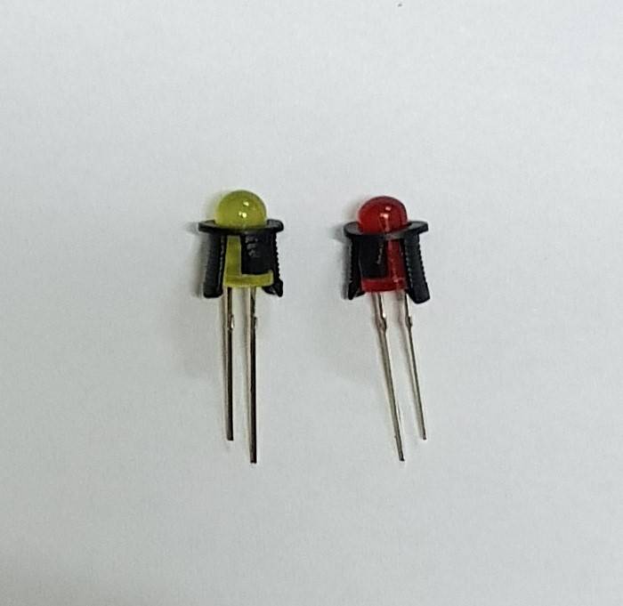 LED HOLDER, 5MM, PLASTIC, CLIP TYPE, PCB / PANEL ASSEMBLY (20 PCS / PACK)
