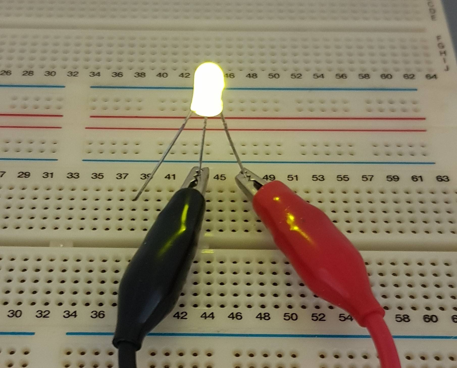 5MM BI-COLOR RED/GREEN LED, 3 PINS, ROUND HEAD / TOP ( 5PCS / PACK )