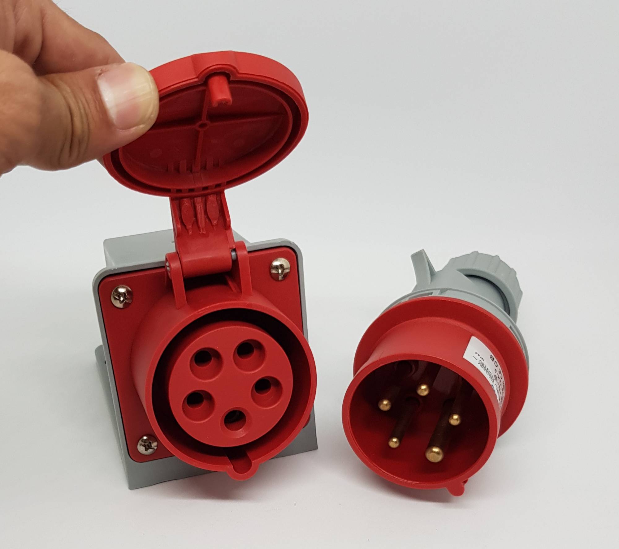 TOP QUALITY CEE 16A 5 PINS / POLES INDUSTRIAL WALL SOCKET, 415V, FEMALE ...