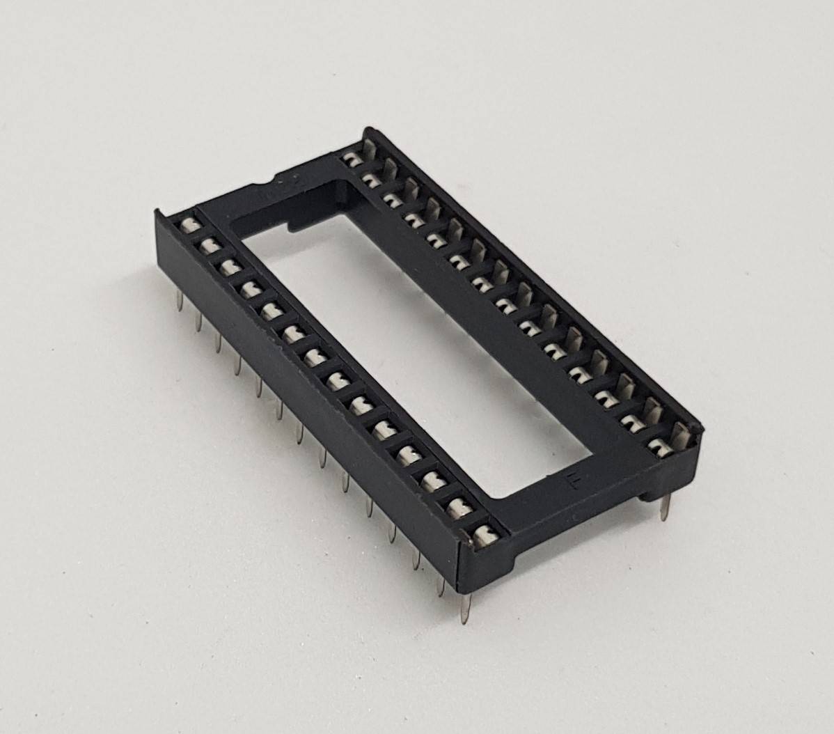 IC SOCKET, DIP, 8, 14, 16, 18, 20, 24N, 24W, 28N, 28W, 32, 40 PINS ( 3 ...