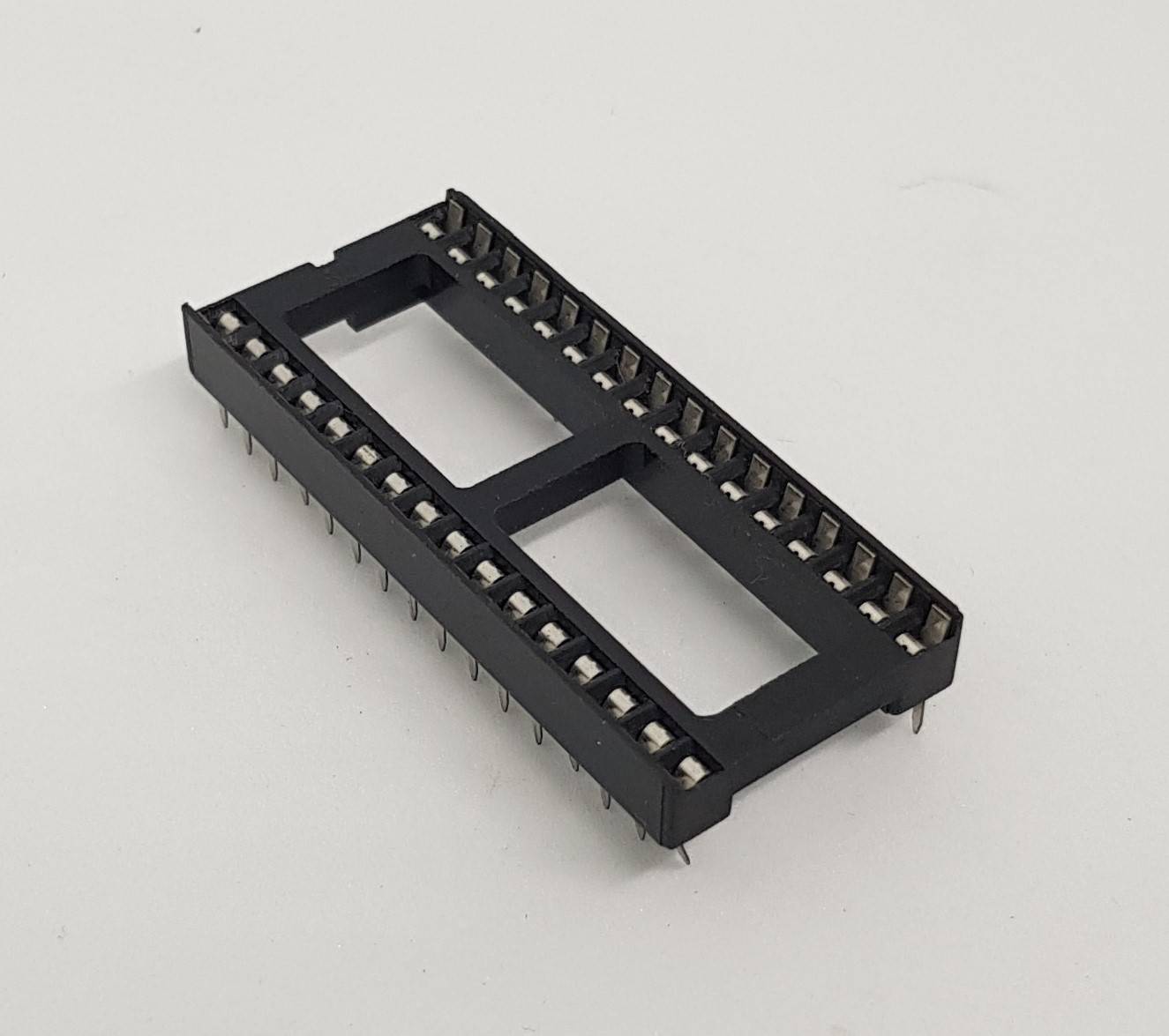 IC SOCKET, DIP, 8, 14, 16, 18, 20, 24N, 24W, 28N, 28W, 32, 40 PINS ( 3 ...